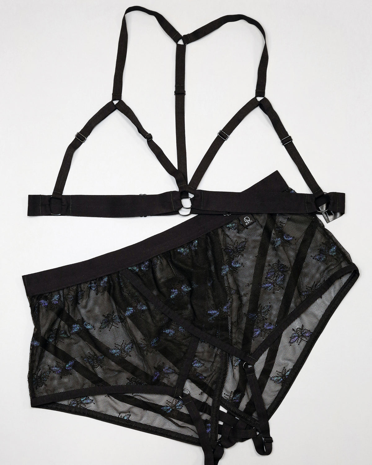 The Cage Bra – elevating your style versatility with a fun accessory – QNTL